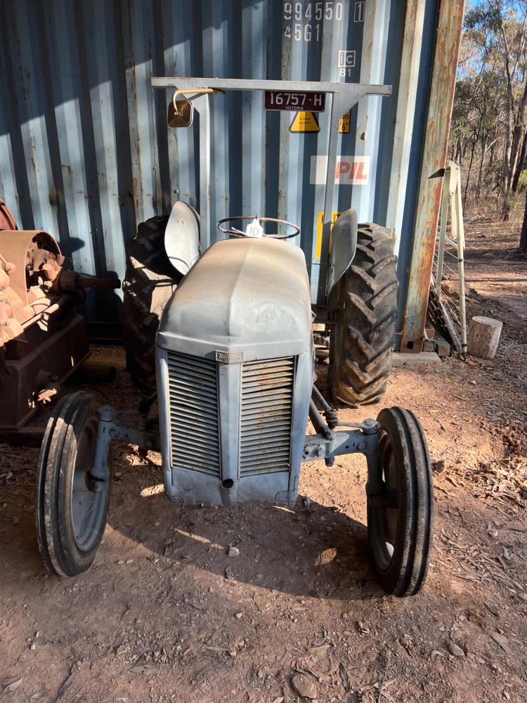 Lot 10 - Ferguson TEA Grey Tractor | AuctionsPlus