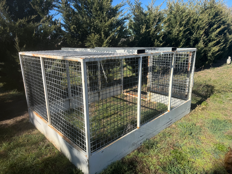 Lot 24 - Stock Crate | AuctionsPlus