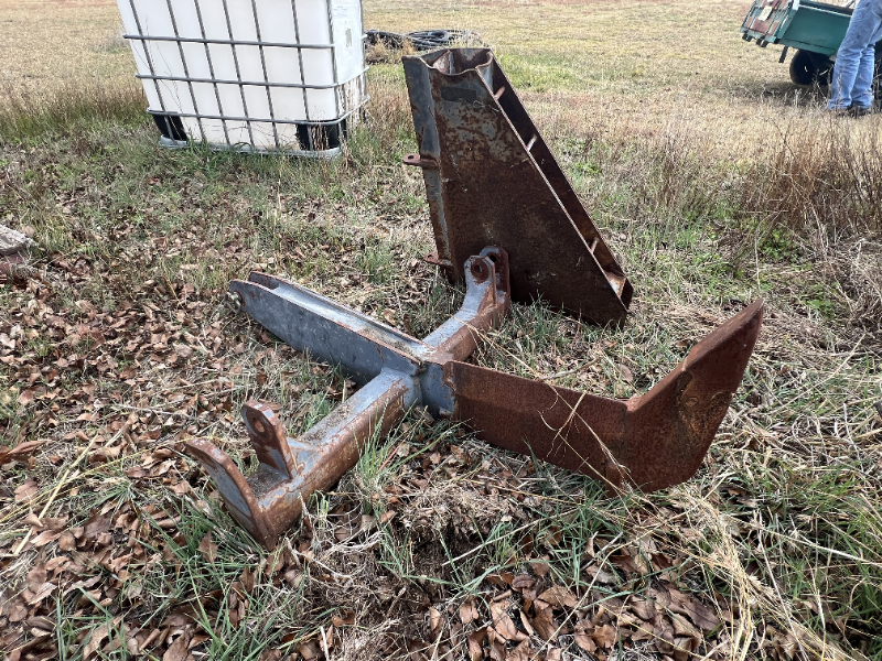 LOT 6 - CHALLENGE RIPPER & PIPE LAYER | AuctionsPlus