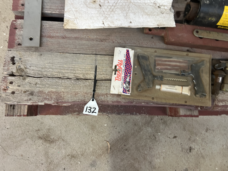 LOT 132 - PALLET OF PTO ATTACHMENTS, SLASHER BLADES, DRAW BAR ...
