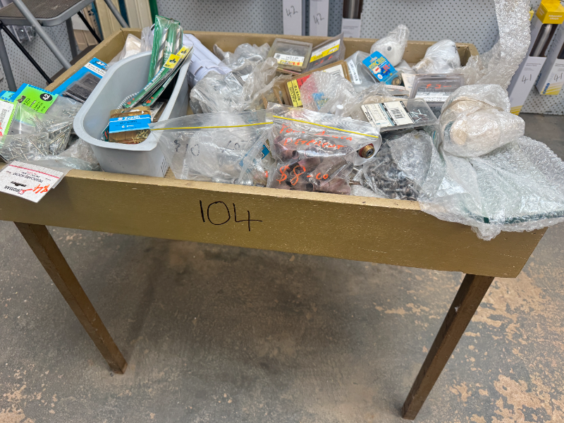 LOT 104 - Table of Assorted Items | AuctionsPlus