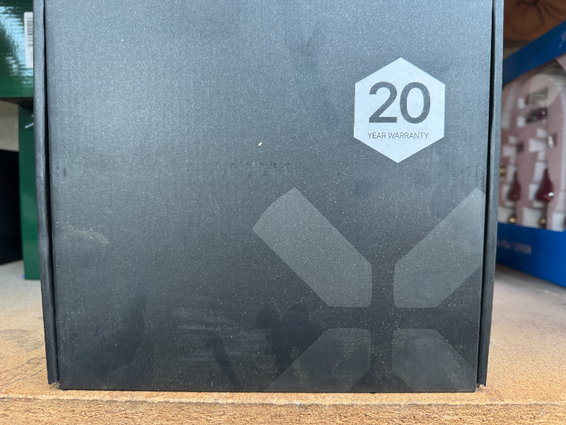 LOT 321 - MIXX Shower Head - Round | AuctionsPlus