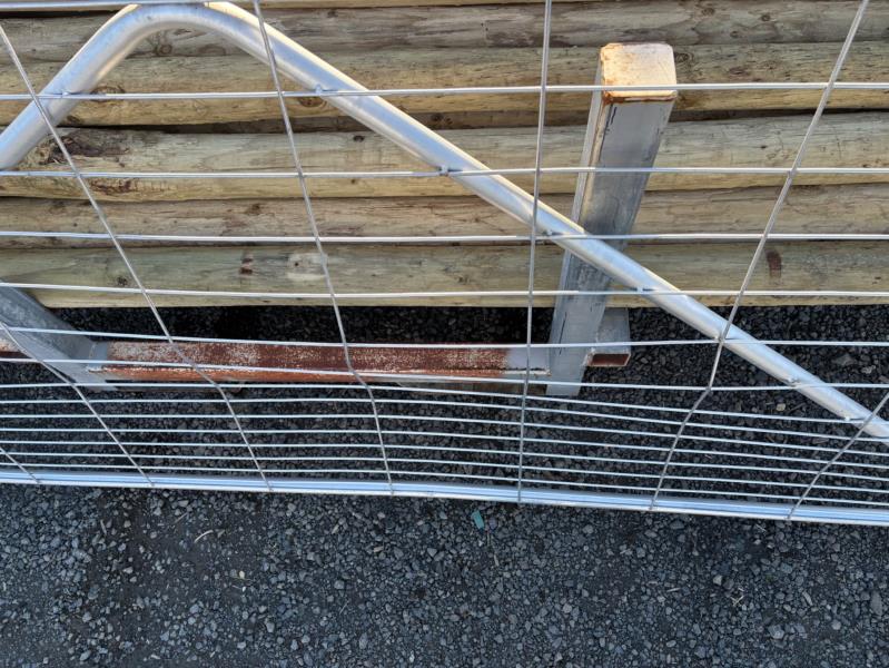 Lot 169 - CYCLONE N-SURE 14FT GATE | AuctionsPlus