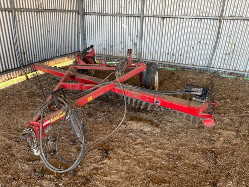 Lot 30 - RITEWAY ROCK WINDROWER | AuctionsPlus
