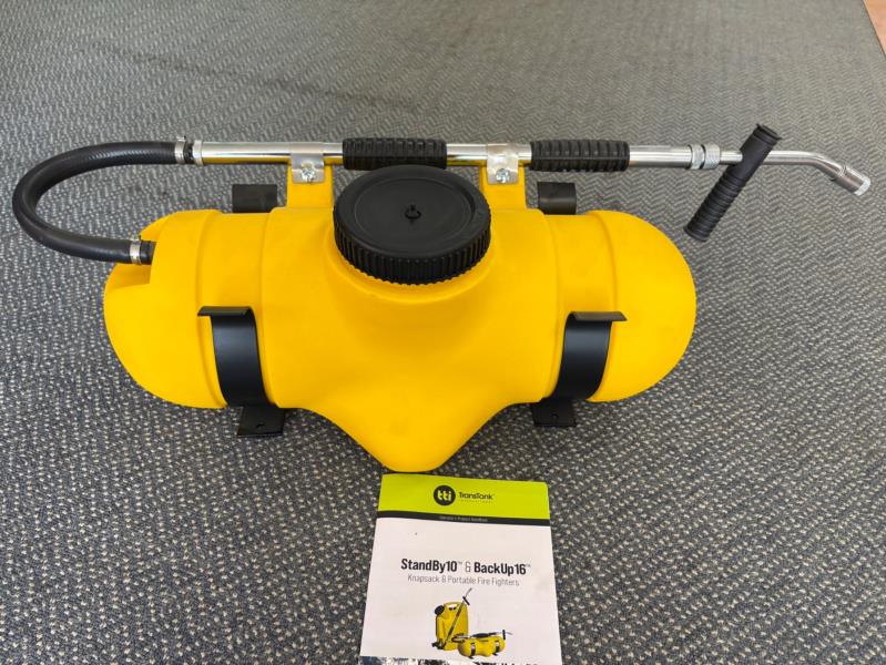 Lot 139 - STANDBY10 PORTABLE FIRE FIGHTER | AuctionsPlus