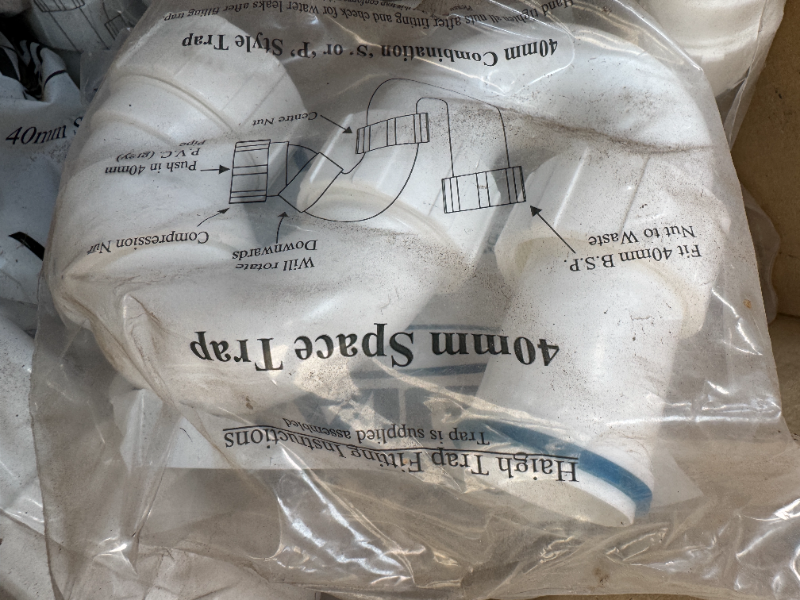 LOT 489 - Haigh Space Trap x 16 | AuctionsPlus