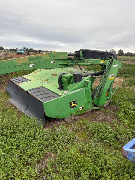 Lot 8 - JOHN DEERE 735 MOWER CONDITIONER | AuctionsPlus
