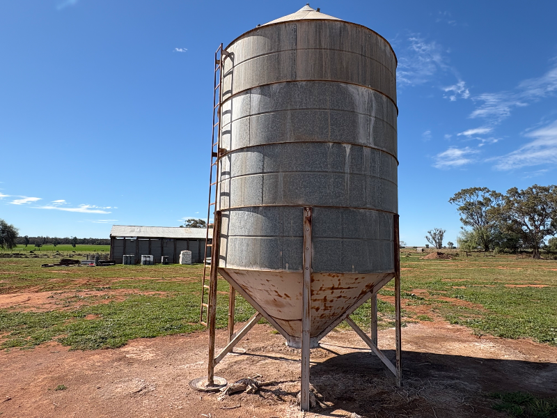Lot 13A - Fertiliser Silo | AuctionsPlus