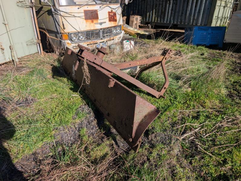 3PL Grader Blade | AuctionsPlus