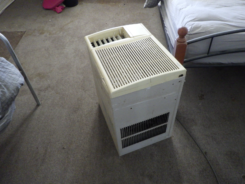 Lot 59 - 6 X BOX AIR CONDITIONING UNITS - NORTHERN SIDE | AuctionsPlus