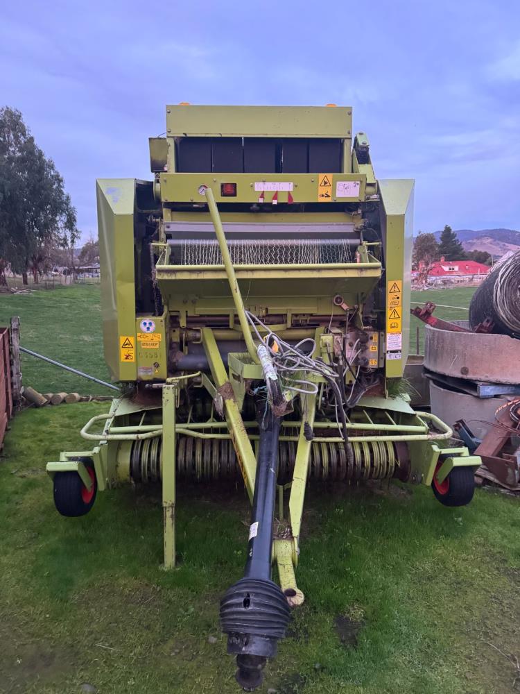 Lot 117 - Claas Variant 180 Roto Cut Baler | AuctionsPlus