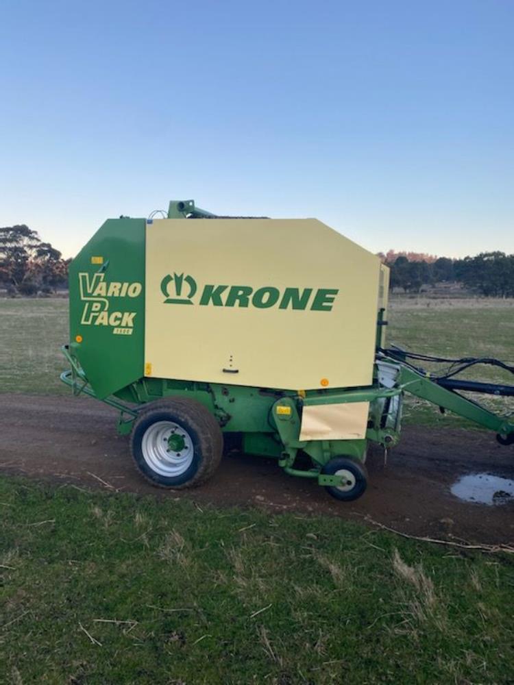 Lot 127 - Krone Vario Pack 1500 Round Baler | AuctionsPlus