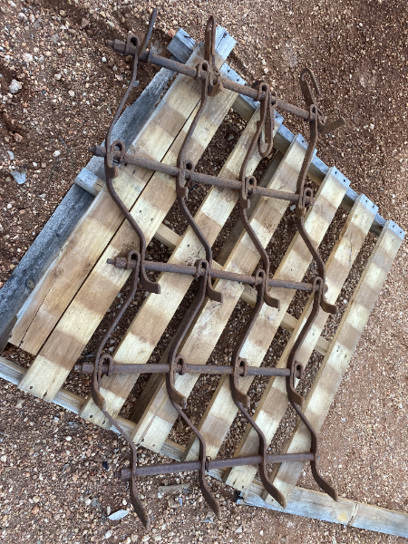 Lot 172 - 1 X Old Heavy Harrow | AuctionsPlus
