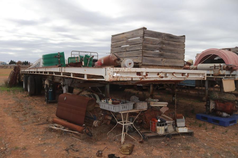 Lot 117 - Freighter 41’ bogey trailer | AuctionsPlus