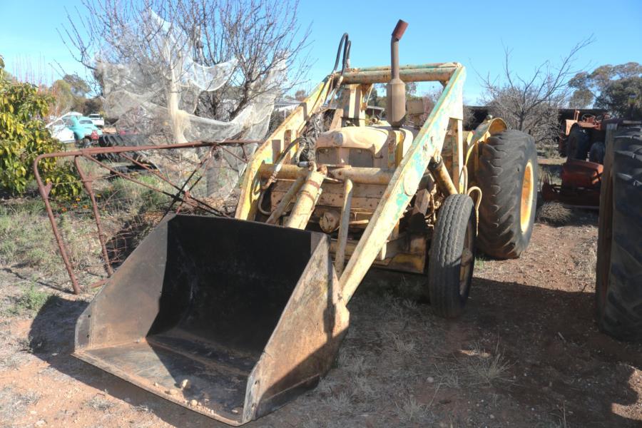 Lot 56 - Fordson Major Industrial front end loader | AuctionsPlus