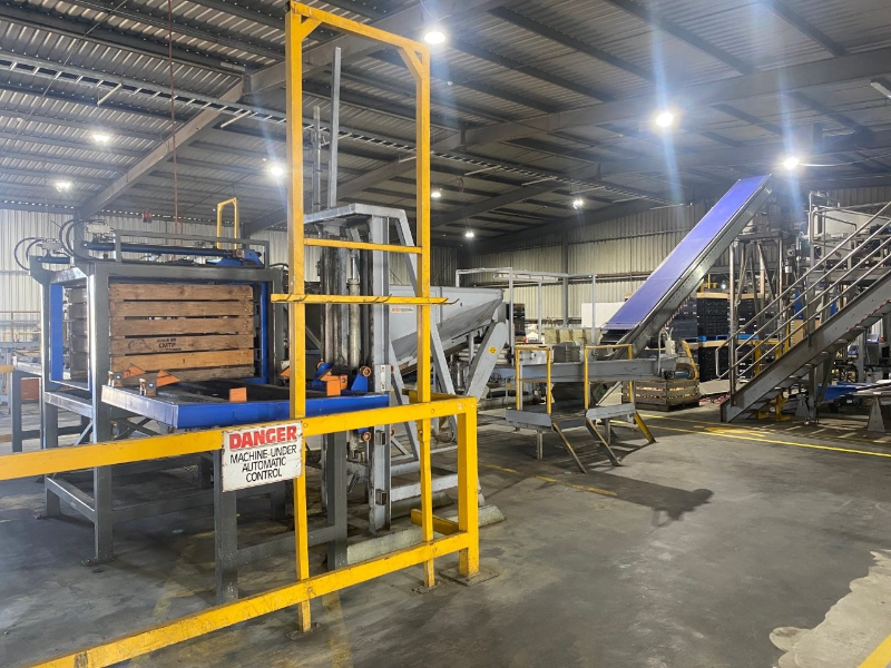 Lot 1 - Newtec packing line | AuctionsPlus