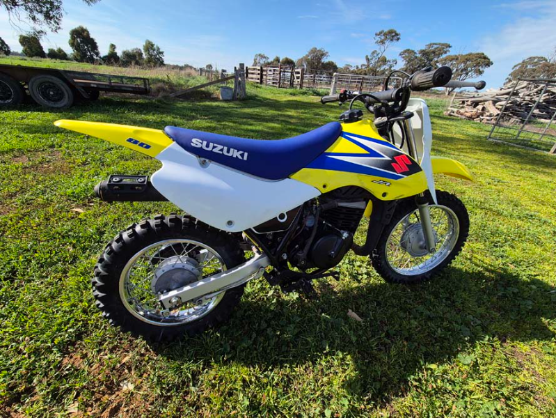 Lot 11 - Suzuki JR80 Bike | AuctionsPlus