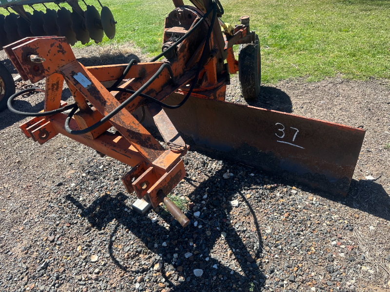 Lot 37 - .Rear TPL Grader blade- angle and tilt adjustments, rear gauge ...