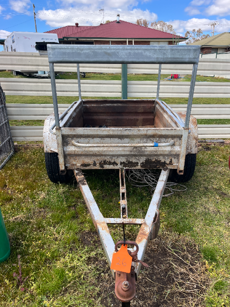 Lot 26 - 3 x 4 box trailer farm trailer that has been used for fencing ...