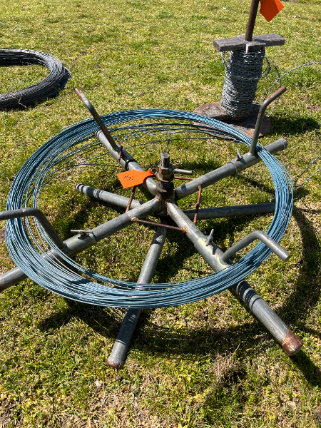 Lot 64 - Cyclone wire spinner with plain wire | AuctionsPlus