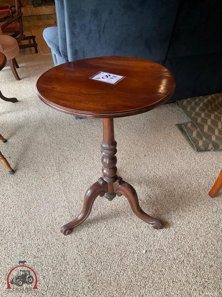 Lot 87 - Antique Wooden Round Table | AuctionsPlus