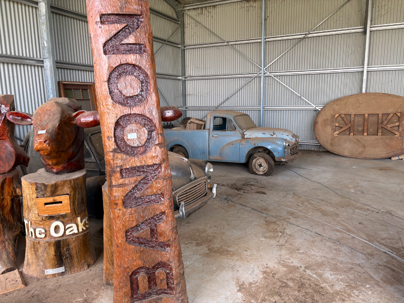 Lot 47 - Banoon Sign | AuctionsPlus