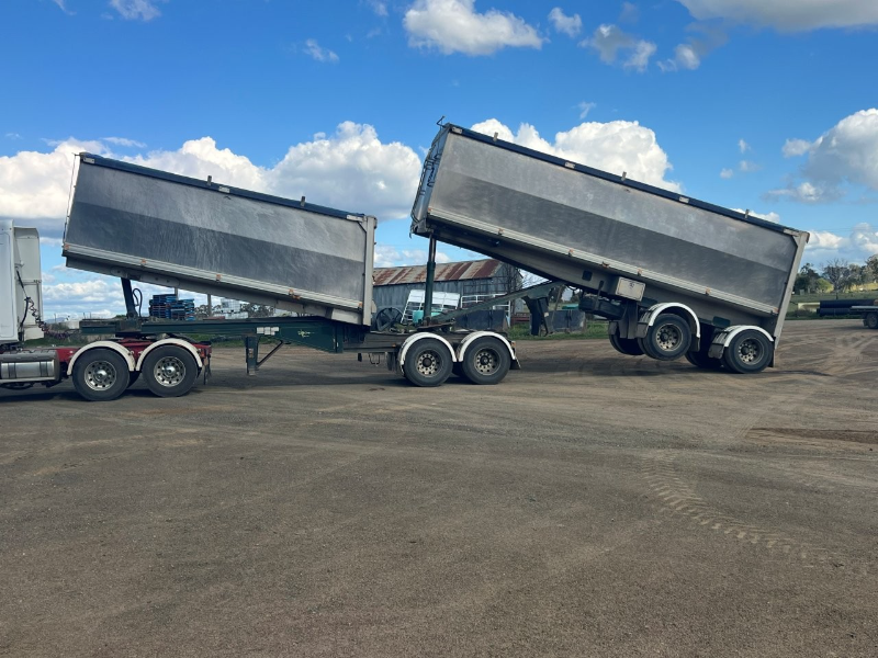 Lot 1A - SLOANEBUILT B DOUBLE TIPPERS | AuctionsPlus
