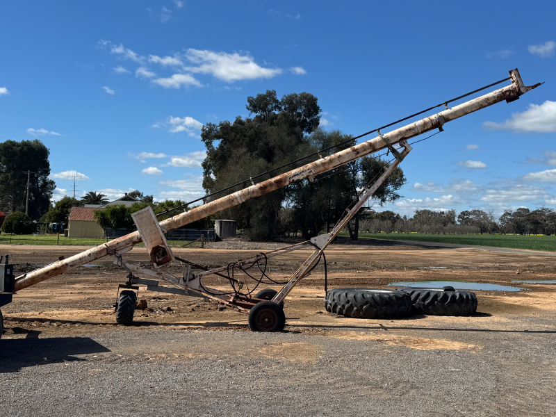 Lot 125 - Grain Auger | AuctionsPlus