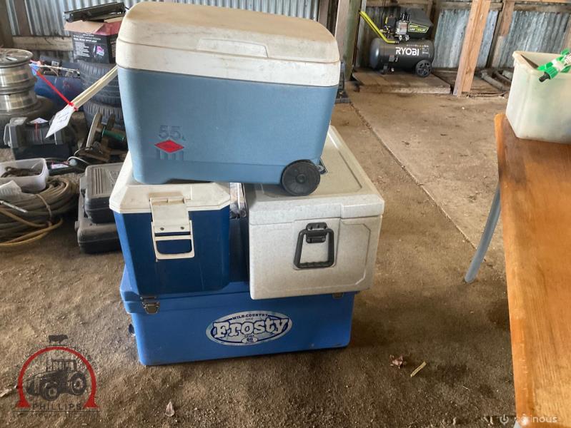 Lot 17 - Assorted Esky’s | AuctionsPlus