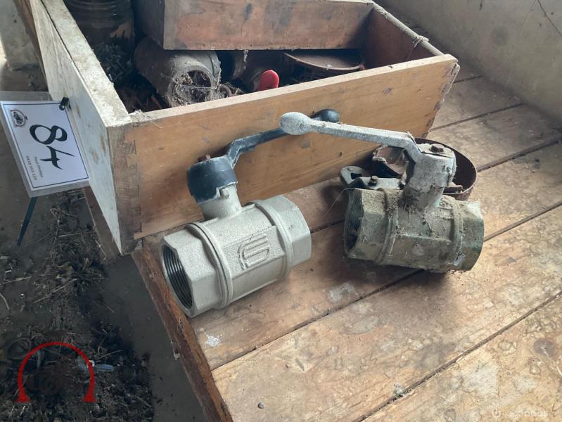 Lot 84 - Assorted Sundries | AuctionsPlus