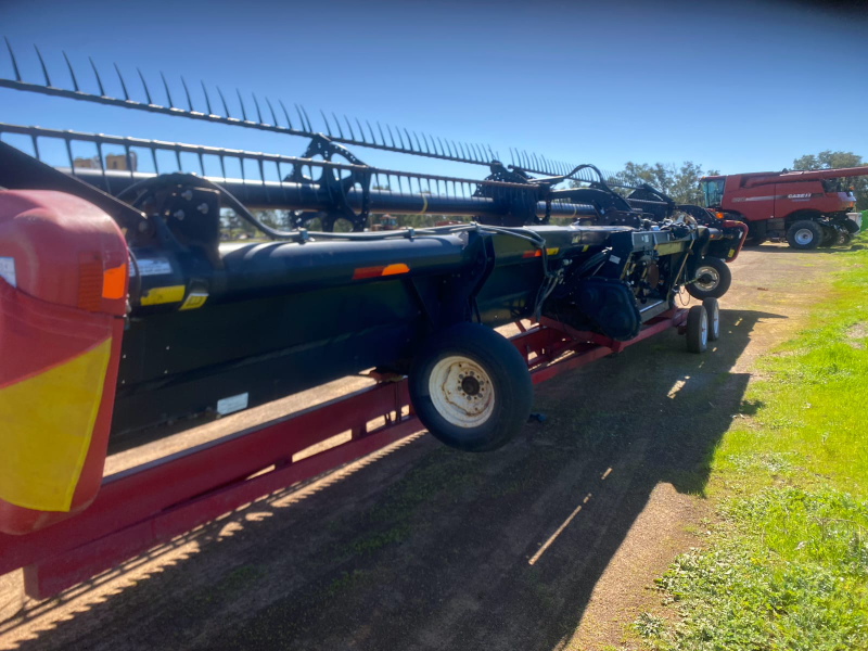 Lot 20 - Header Front & Trailer | AuctionsPlus