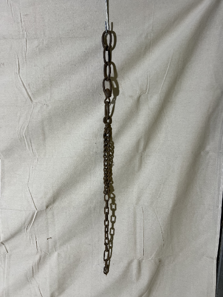 Lot 256 - Back chain | AuctionsPlus
