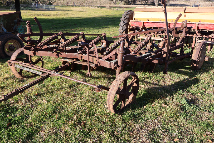 Lot 76 - Disc Plough 10 Disc | AuctionsPlus