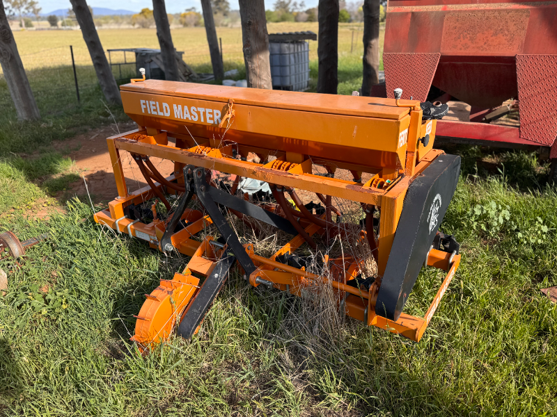 Lot 29 - Field-Master 3PL Combine. | AuctionsPlus
