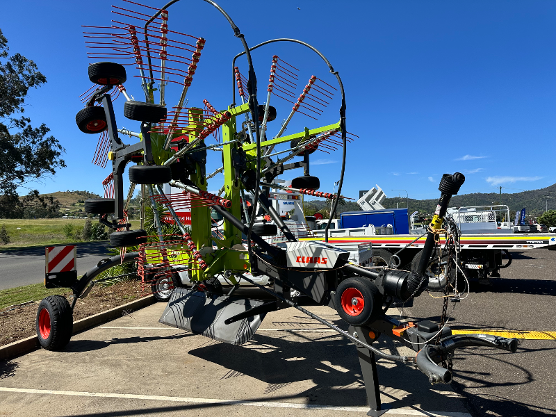 Lot 25 - CLAAS 2700 LINER HAY RAKE. | AuctionsPlus