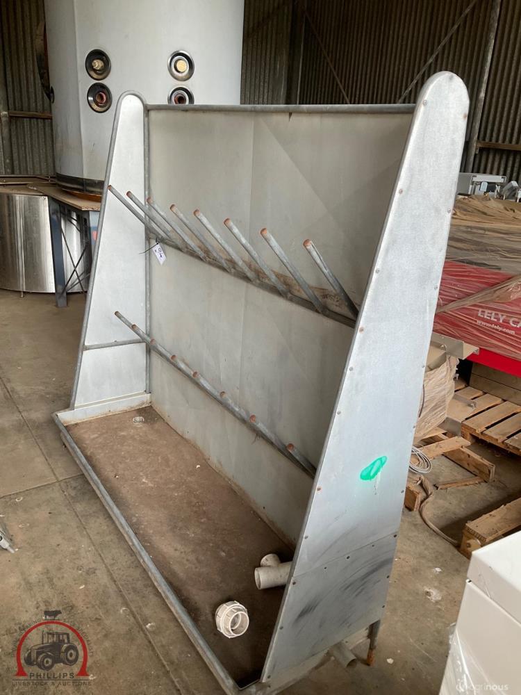 Lot 94 - Steel Gumboot Rack | AuctionsPlus
