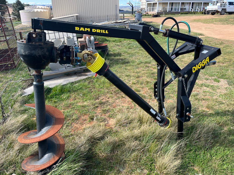 Lot 148 - DIGGA RAMDRILL POST HOLE DIGGER 3PL | AuctionsPlus