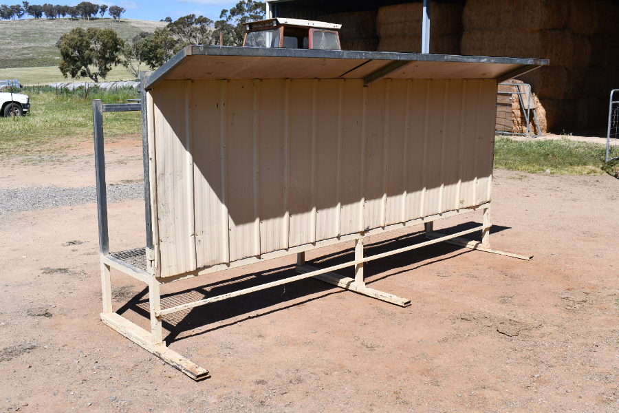 Lot 24 - Ram sale selling rostrum | AuctionsPlus