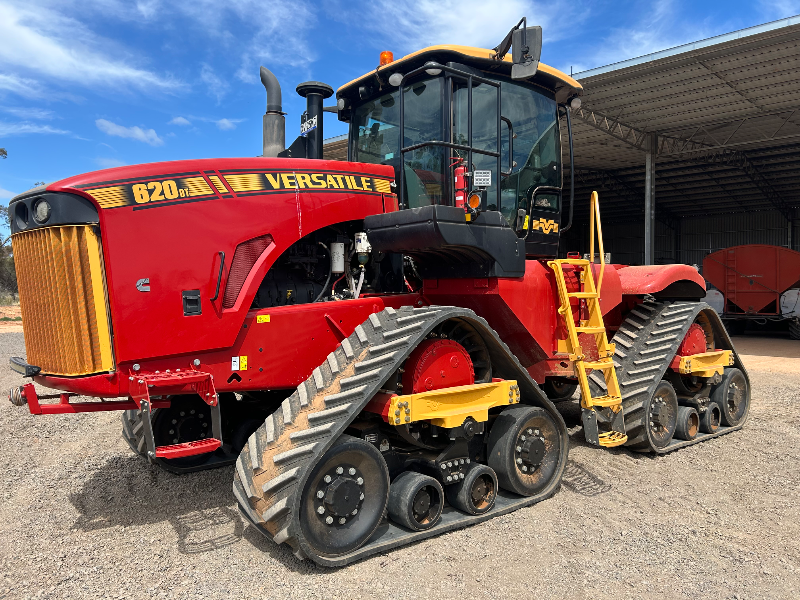 Lot 1 - 2020 Versatile Quad Track 620DT | AuctionsPlus