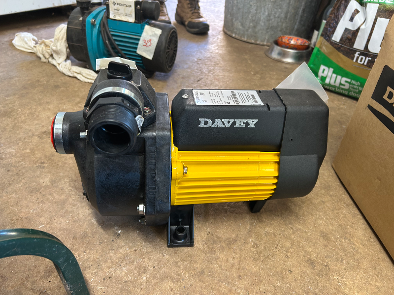 Lot 250 - Davey Electric Pump #40 | AuctionsPlus