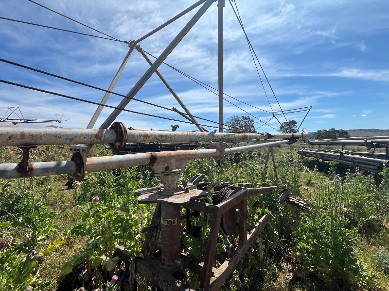 Lot 88 - BRIGGS ROTO RAINER ROTATING IRRIGATOR | AuctionsPlus