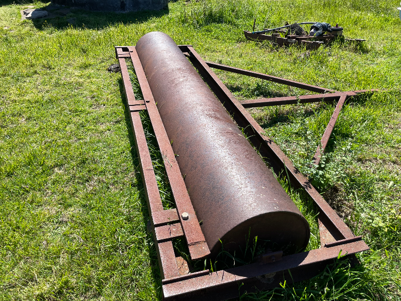Lot 133 - STEEL PASTURE ROLLER | AuctionsPlus