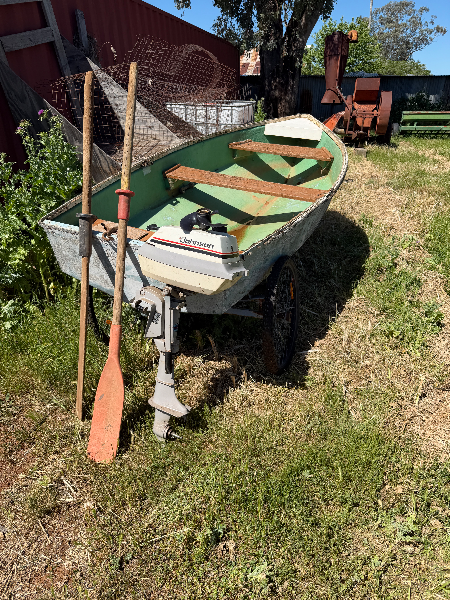 Lot 117 - Fibreglass Dingy | AuctionsPlus