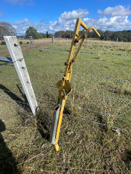 Chin Lifter | AuctionsPlus