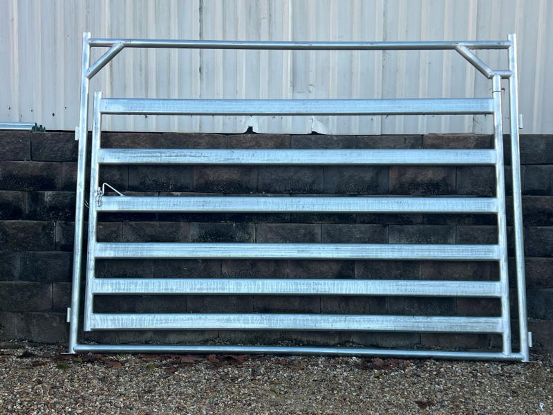 Lot 146 - 3M H/D GATE IN FRAME | AuctionsPlus