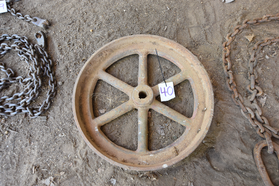 Lot 40 - Fly Wheel | AuctionsPlus
