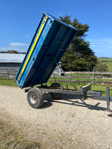 Lot 50 - Fleming Tipper Trailer | AuctionsPlus