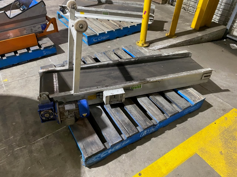 Conveyor 1550 mm L x 400 mm W | AuctionsPlus
