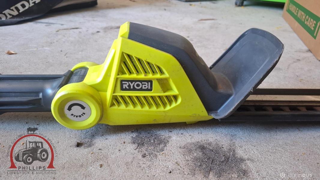 Lot 17 - Ryobi Battery Powered Hedge Trimmer | AuctionsPlus