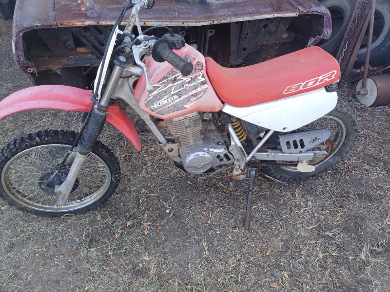 Lot 76 - 2000 Honda XR 80 trail bike. | AuctionsPlus